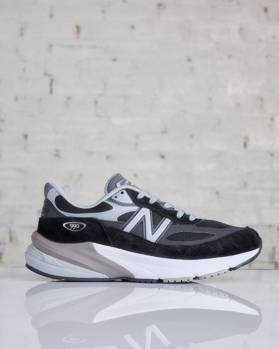 New Balance – LESS 17