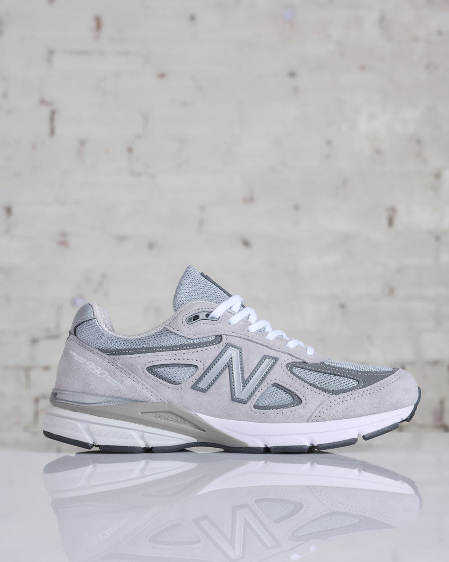 New Balance – LESS 17