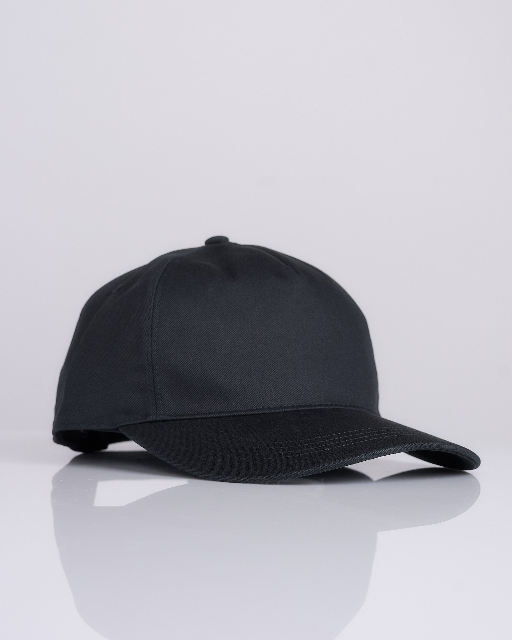 Reigning Champ Dart Cap Black – LESS 17