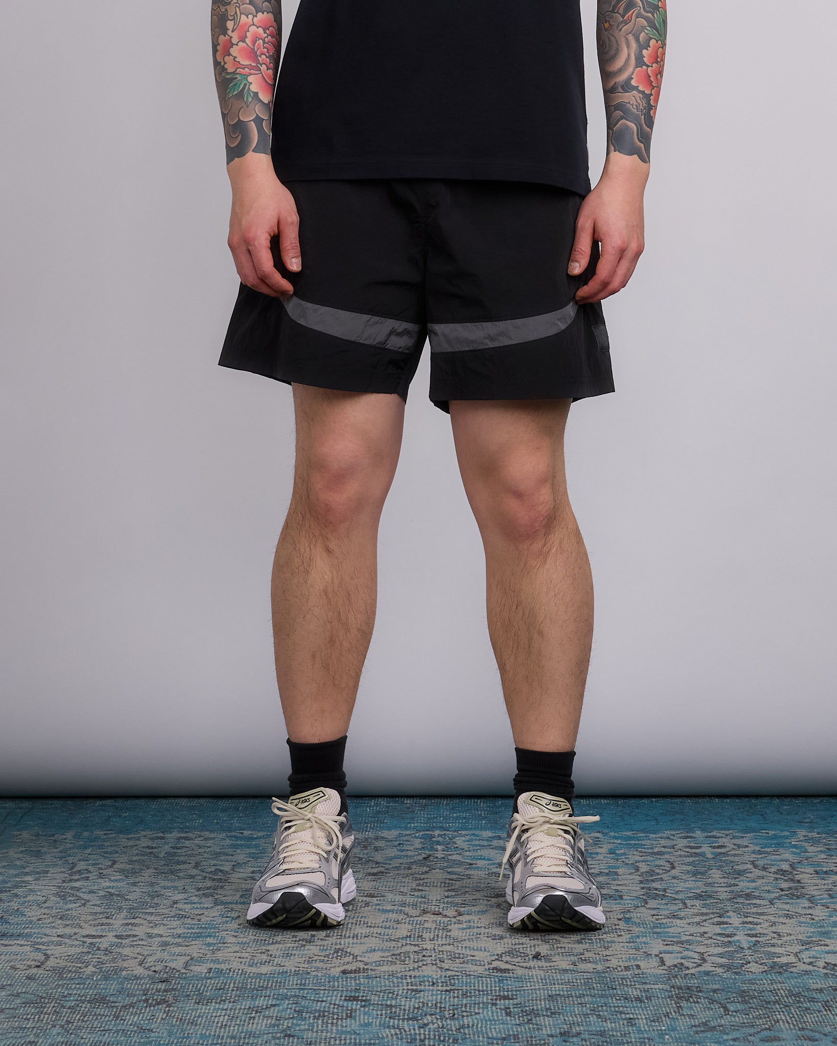 Reigning Champ Textured Nylon Radar Short Black – LESS 17