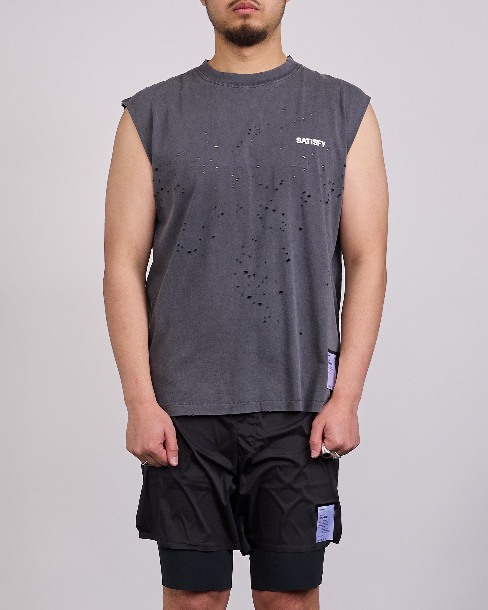 SATISFY MothTech Muscle T-Shirt Small Logo Aged Black – LESS 17
