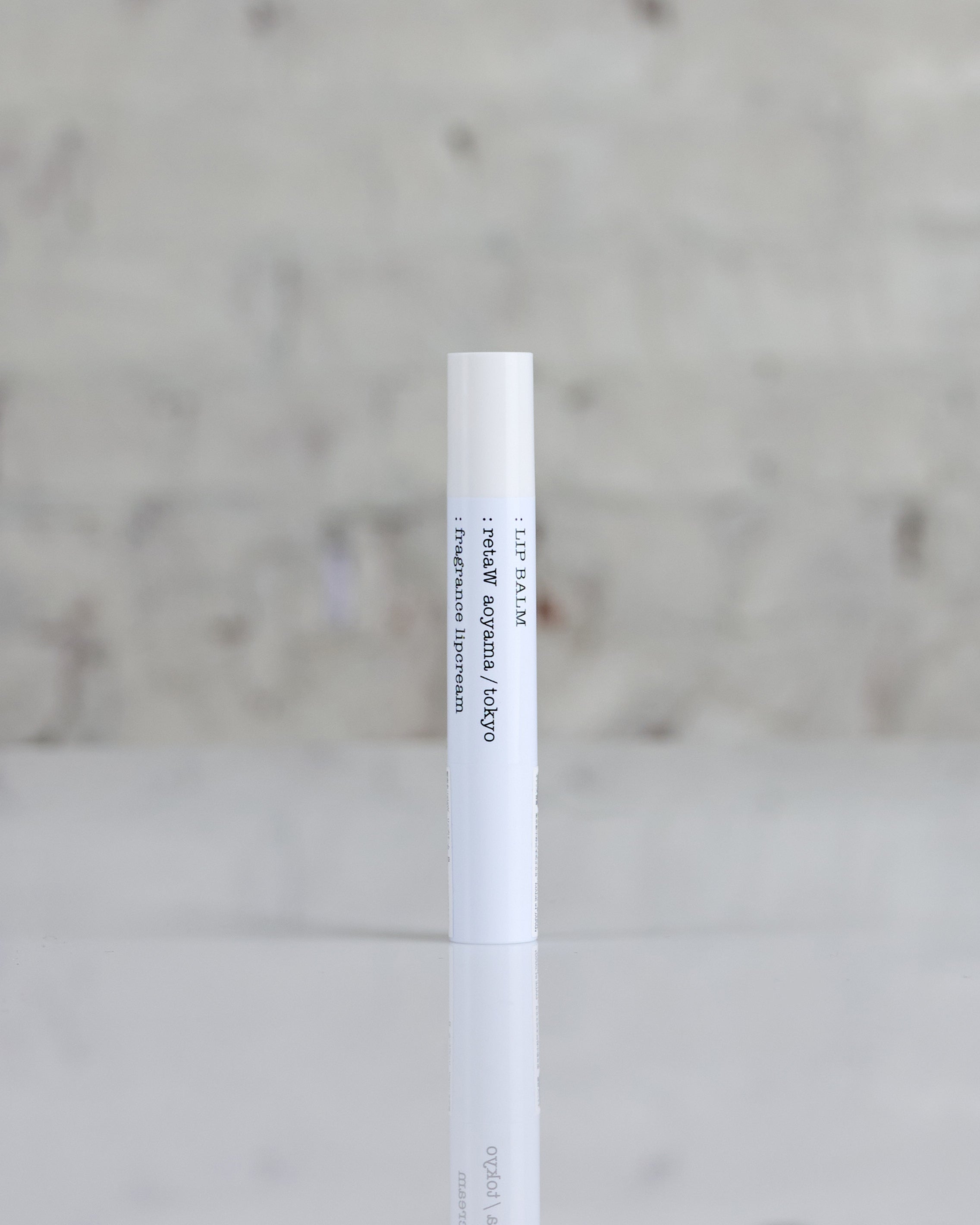 retaW Fragment Design (w) Lip Balm – LESS 17